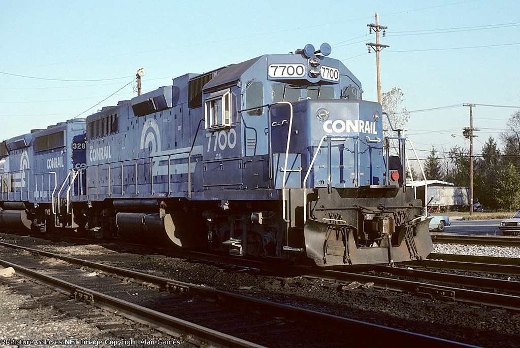 CR GP38 7700